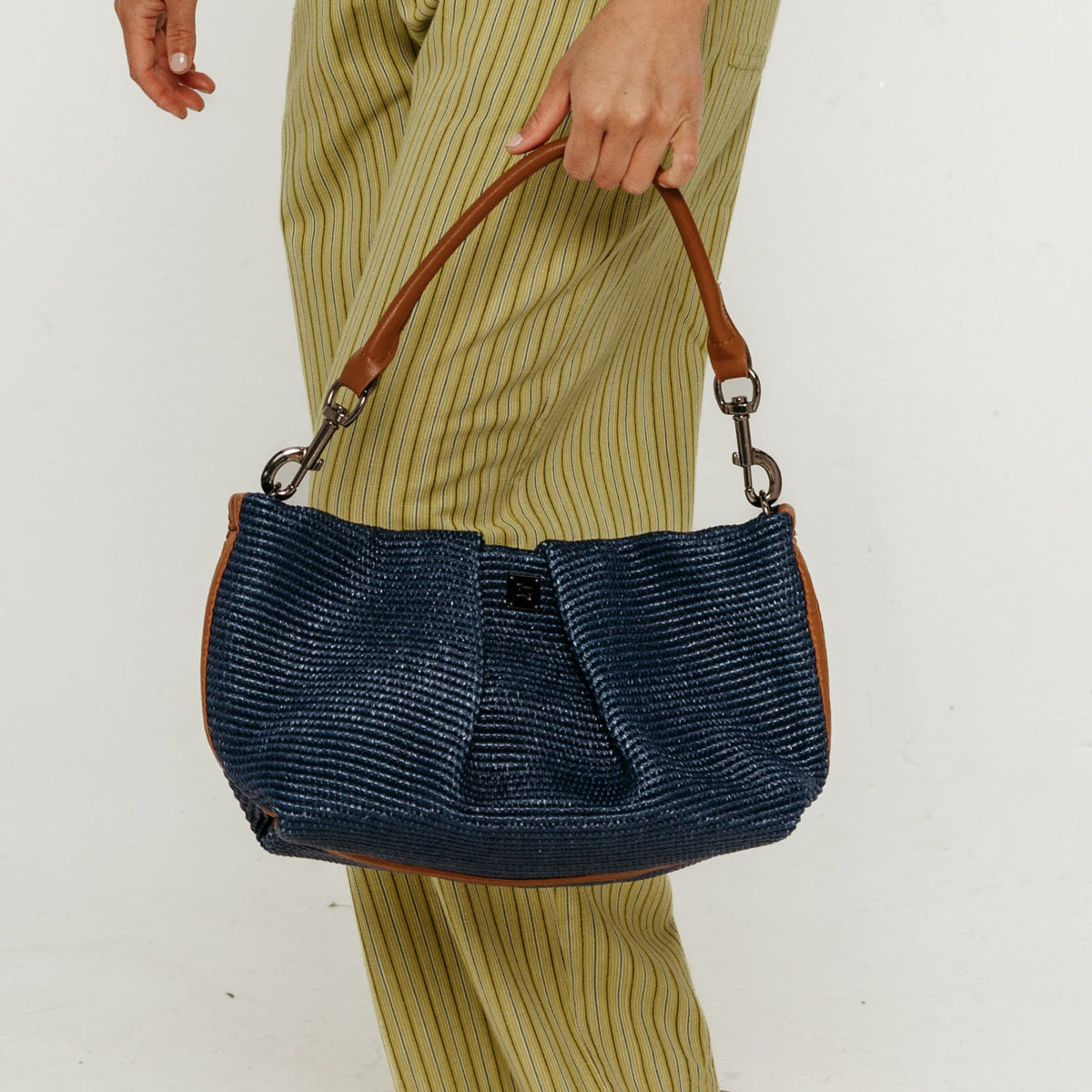 Savannah Navy Raffia – The Sōl Collective
